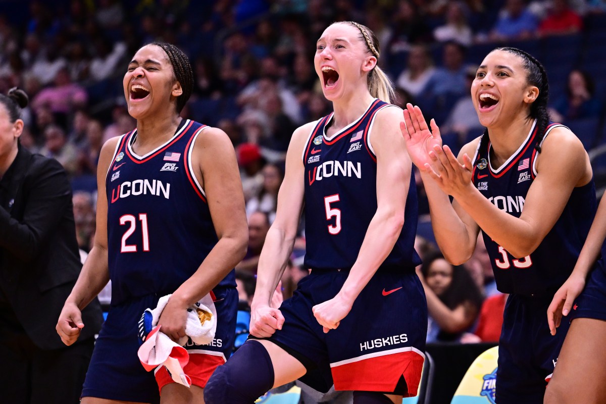 UConn Beats UCLA in Final Four Rout, to Face South Carolina for Title ...