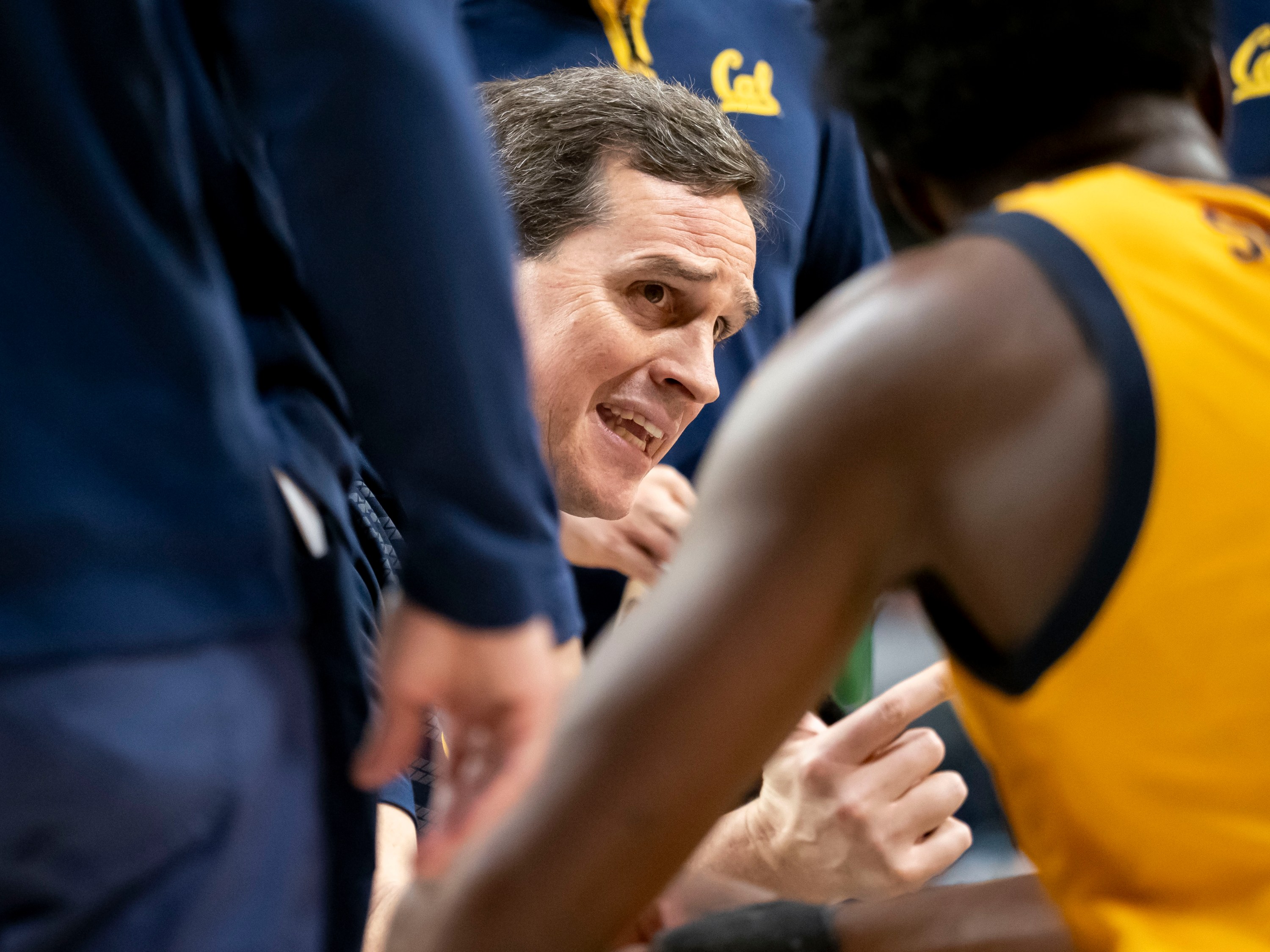 "Hard on the Body:" Coach Mark Madsen on Cal's Travel Troubles - Hoops HQ