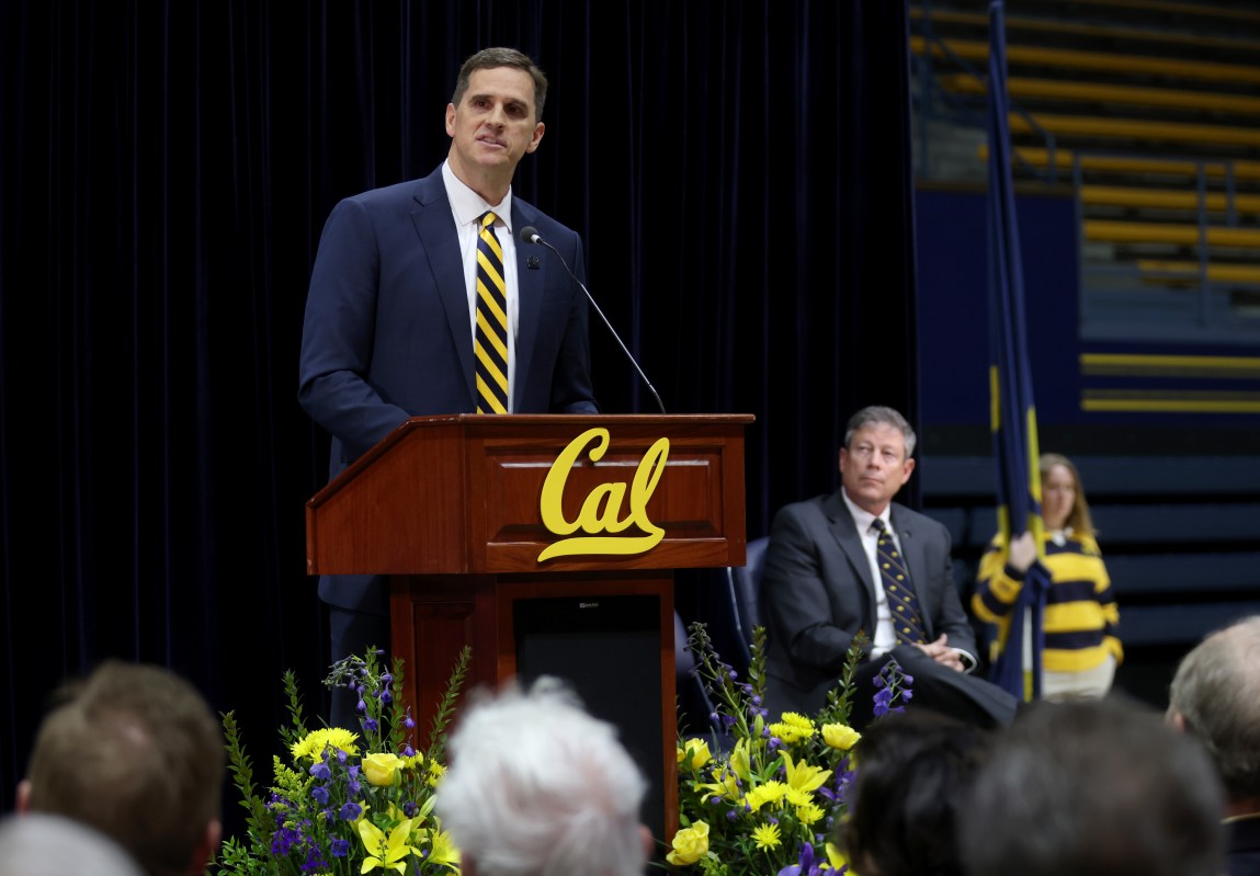 "Hard on the Body:" Coach Mark Madsen on Cal's Travel Troubles - Hoops HQ