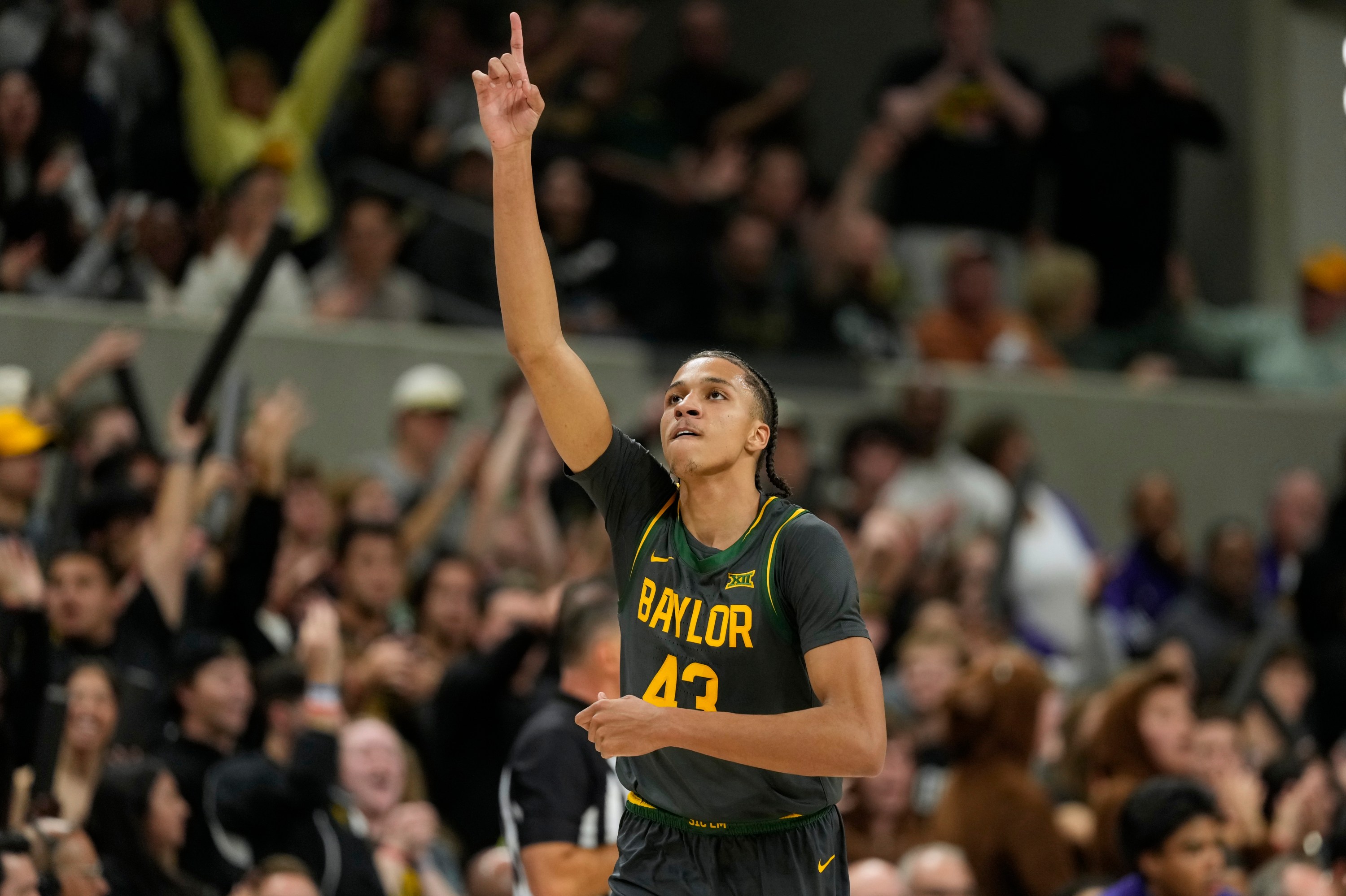 Big 12 Notebook: Cameron Carr Seizes Opportunity With Baylor - Hoops HQ