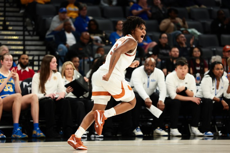 Pursuit of Perfection: Rori Harmon Leads Texas to Players Era Title ...