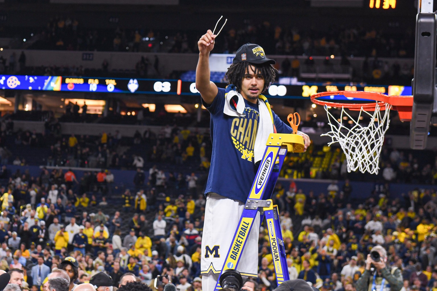 Elliot Cadeau Wins Final Four Most Outstanding Player - Hoops HQ
